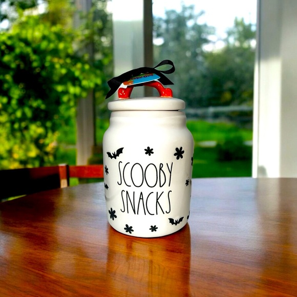 Rae Dunn | Dining | Rae Dunn Scoobydooscooby Snacks Ceramic Canister ...